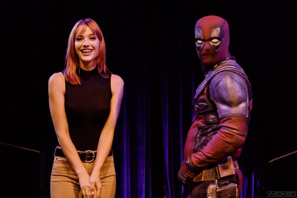 Как фильм для взрослых Spideypool XXX представляет встречу Дэдпула и ...